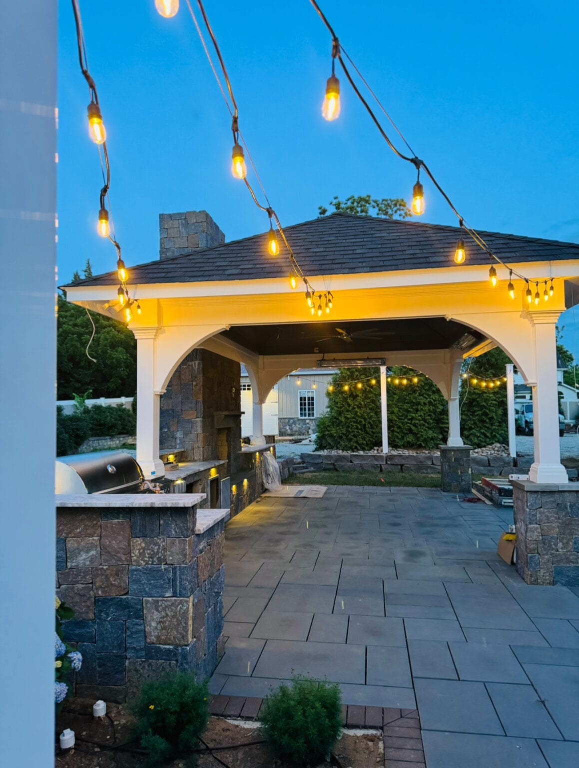 South Jersey Bistro & Cafe Lighting Installation | Lisk Holiday Decor
